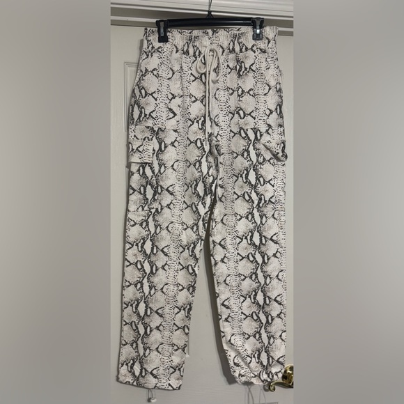 Love Highlight | Pants & Jumpsuits | Ladies Snake Print Cargo Pants ...